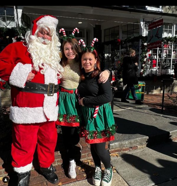 Free Gift Wrapping at Villavillekula and Windfall Gallery - Chestnut Hill