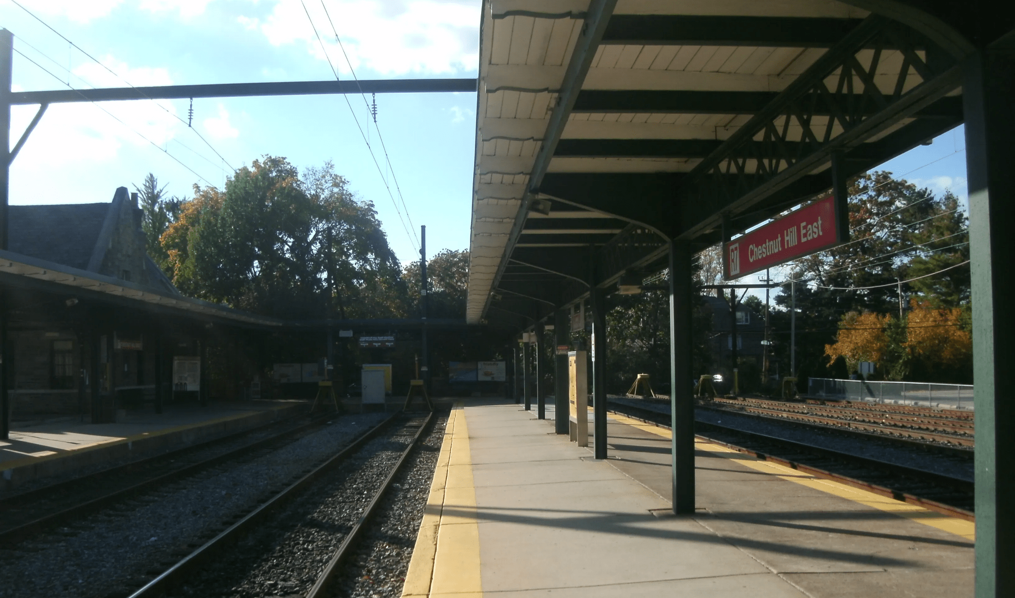 Visitors Guide #2 - Chestnut Hill Business District